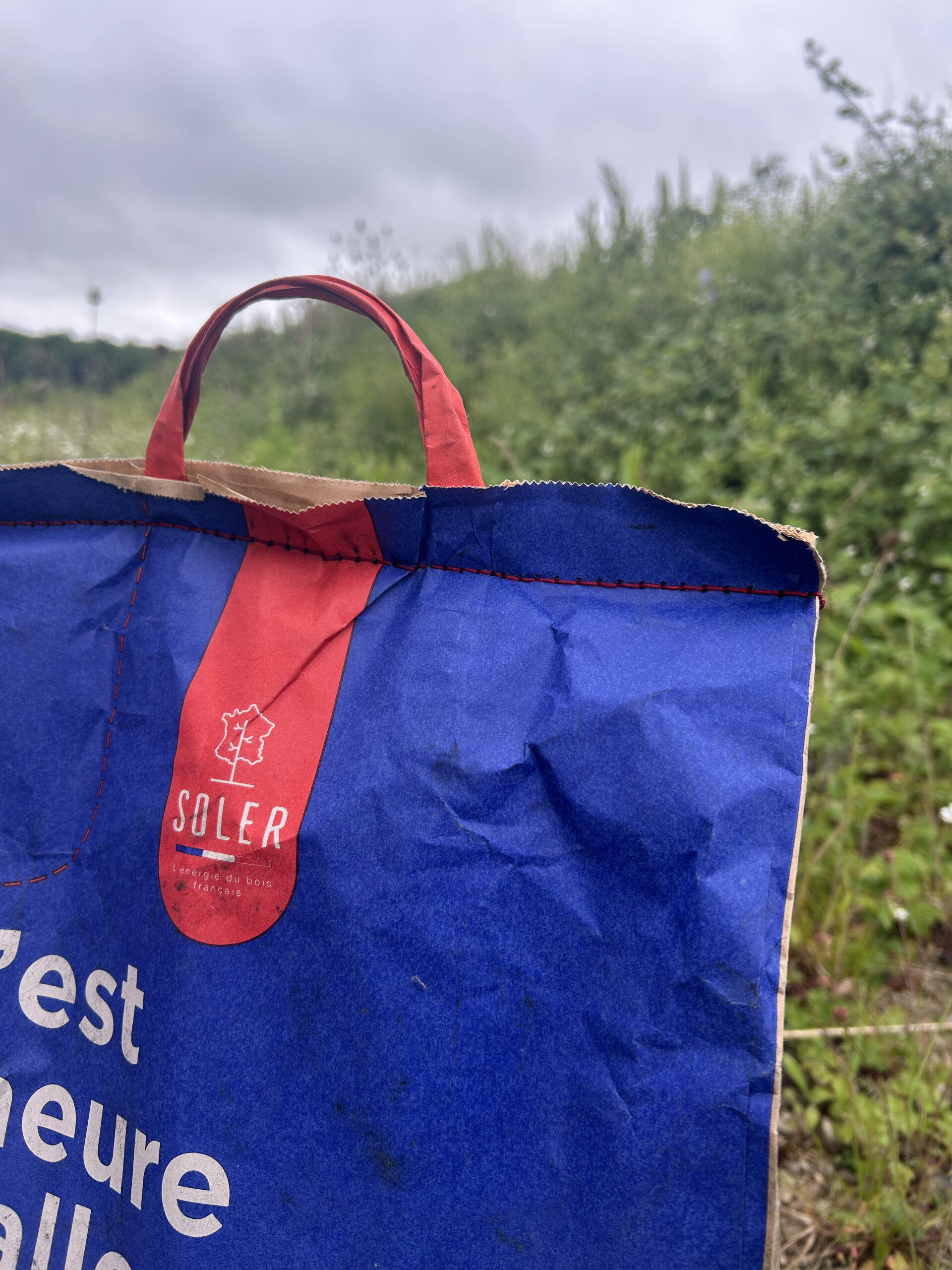 Comment ouvrir facilement votre sac de charbon de bois SOLER ? – SOLER